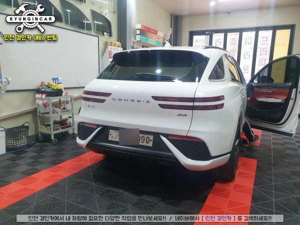 인천 / 인천 제네시스GV70 신차 아이나비 QXD7000 블랙박스 + 유라이브 EV12 보조배터리 설치 / 서구.계양.부평 – 오카네비