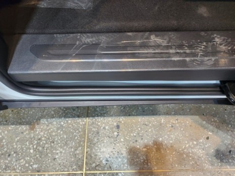 부산.울산.경남 / 진주 더뉴카니발KA4 GSC사이드스텝 스노우화이트펄SWP 장착으로 승하차가 편리하고 안전해집니다 / 진주, 창원 / 창원 진주 – 오카엠비언트