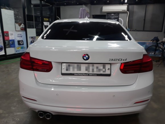 서울 / BMW 320D 아이나비 Z5000 2채널 블랙박스 셀스타 SF100 보조배터리 장착 시공 서초 블랙박스 보조배터리 설치 장착 전문 후방카메라 양재 아지트 / 강남 ...