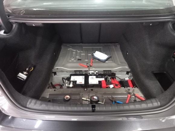 서울 / BMW 520I 아이나비 블랙박스 QXD7000 에코파워팩 24C 보조배터리 128G 메모리 카드 BMW 주차녹화 개포동일원동 블랙박스 하이패스매립 시공전문 양재동 ...