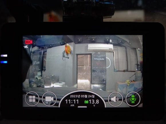 서울 / 캐딜락 CTS 파인뷰 LXQ2000 NEW LXQ3000 파워 블랙박스 교체 시공 글로브 박스안 매립 RF하이패스 AP560 강남구서초구 블랙박스장착설치 하이패스 ...