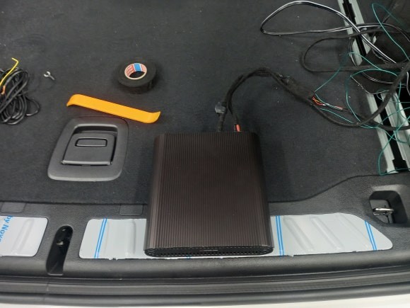 서울 / BMW X3 블랙박스 시공 아이나비 QXD1 빌트인타입 주차녹화 아이볼트 Q에디션 RF하이패스 AP560 글로브 박스안 매립 도곡동 일원동 송파 블랙박스 장착설치 ...